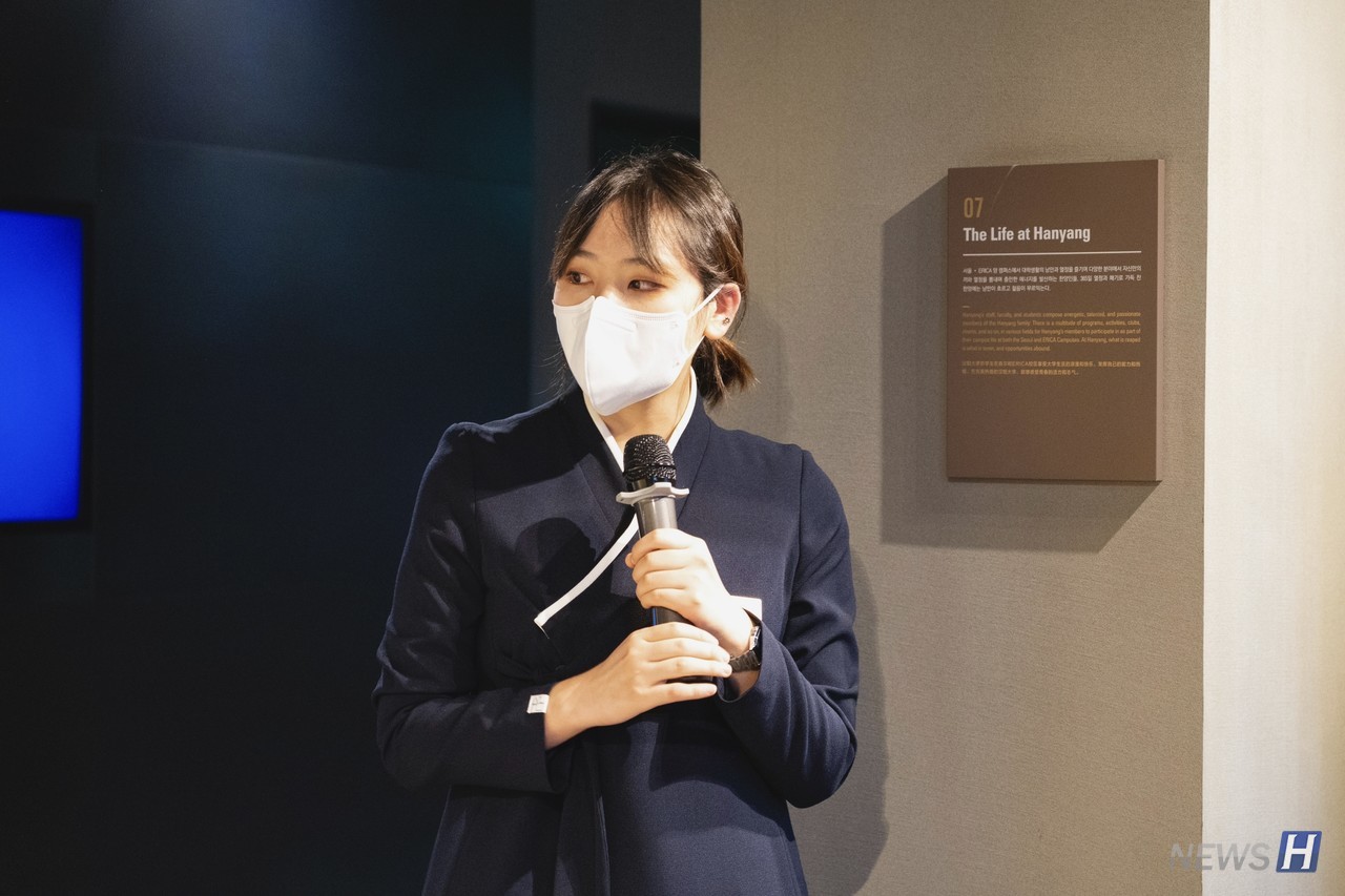 [PHOTO NEWS] HY:D and Docent at the History Museum, the Old Heart of ...